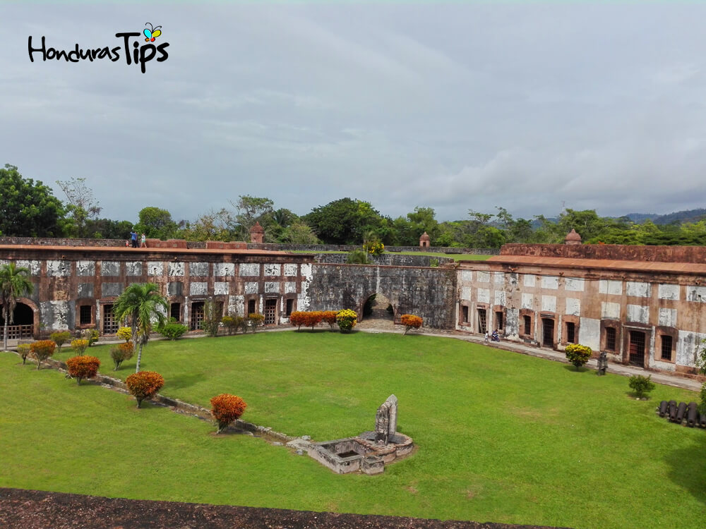 Recorriendo la Fortaleza de San Fernando de Omoa