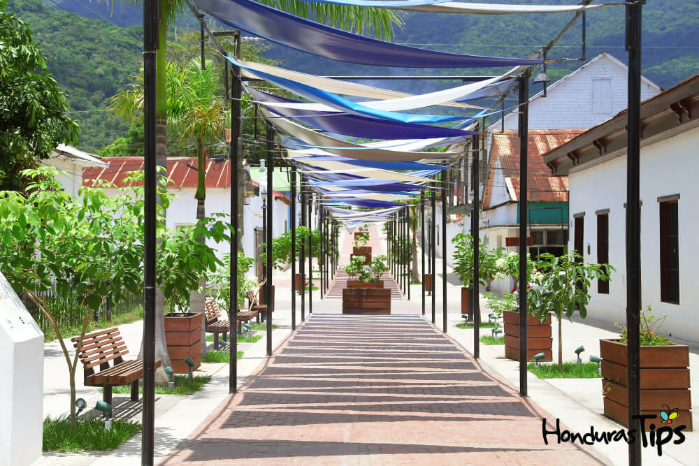 Trujillo, una ciudad colonial que embellece el Caribe de Honduras