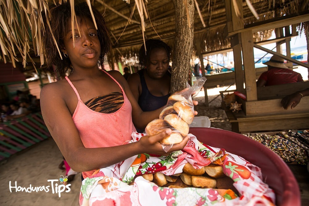 Comunidad garífuna: los mejores anfitriones de Cayos Cochinos