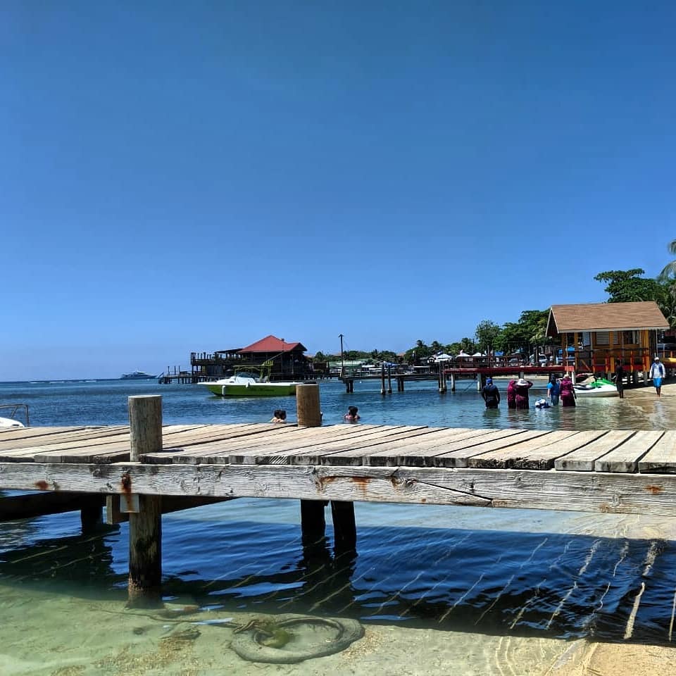 7 razones porque Roatán es la isla más querida a nivel nacional y mundial