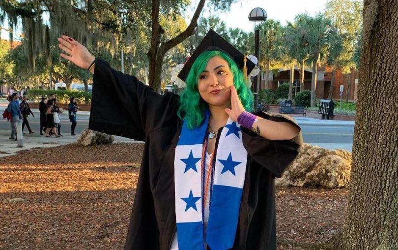 Hondureña recibe título honorifico en EUA y dedica su logró a Honduras