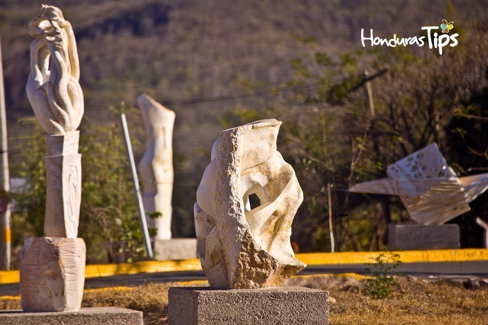 Le presentamos la impresionante ruta de esculturas en Cantarranas