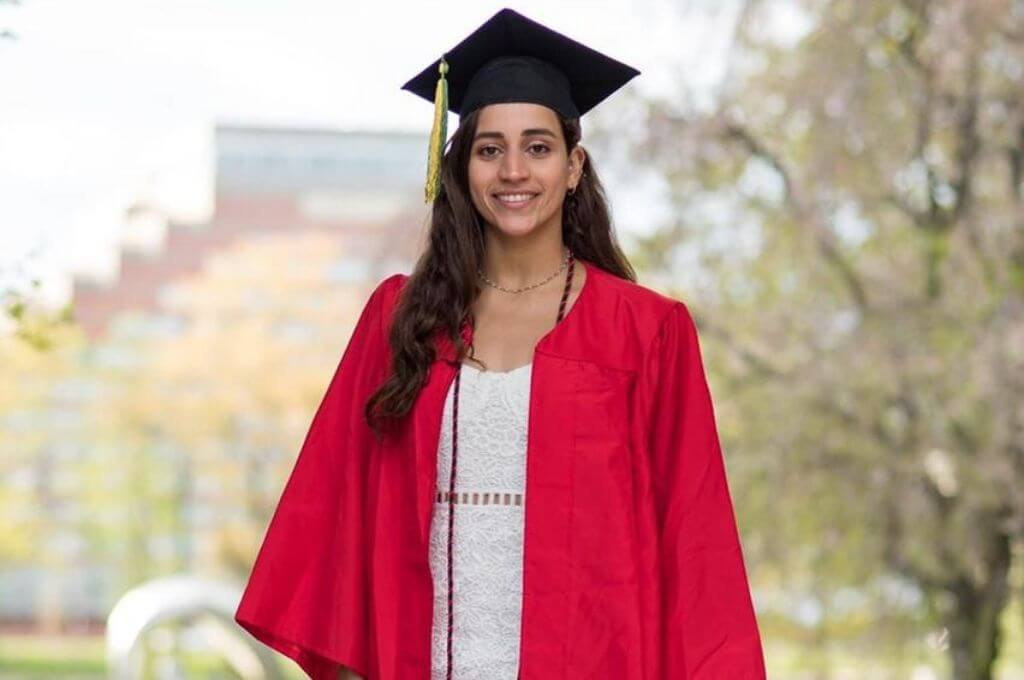 La nadadora hondureña Julimar Ávila, deja destacada participación en ...