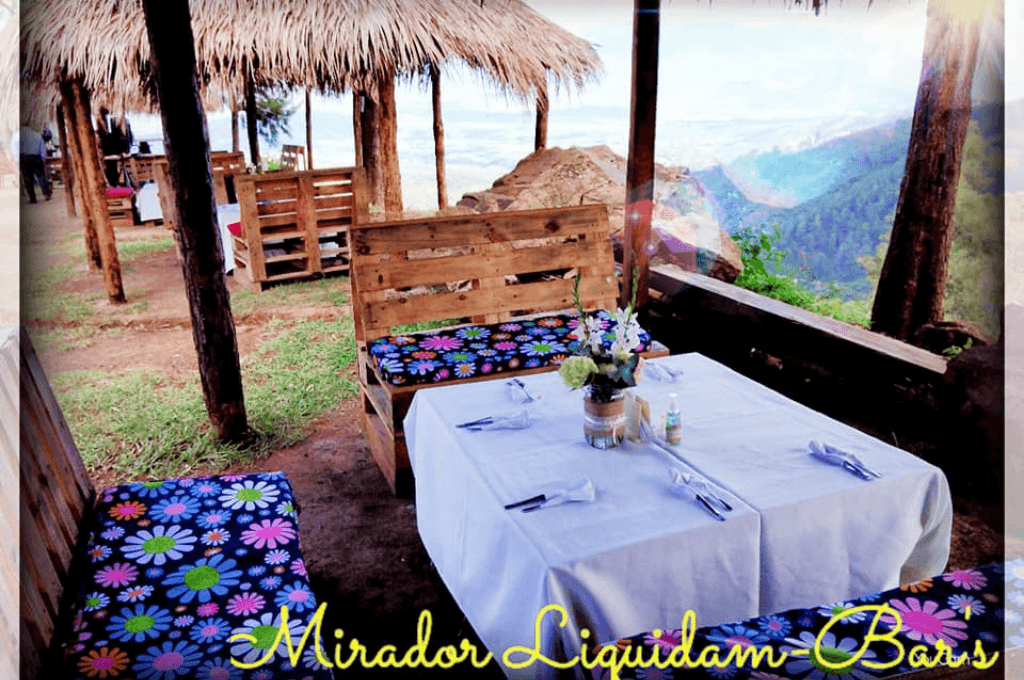 Mirador LIQUIDAM-BAR´S una increíble opción entre comida y vistas
