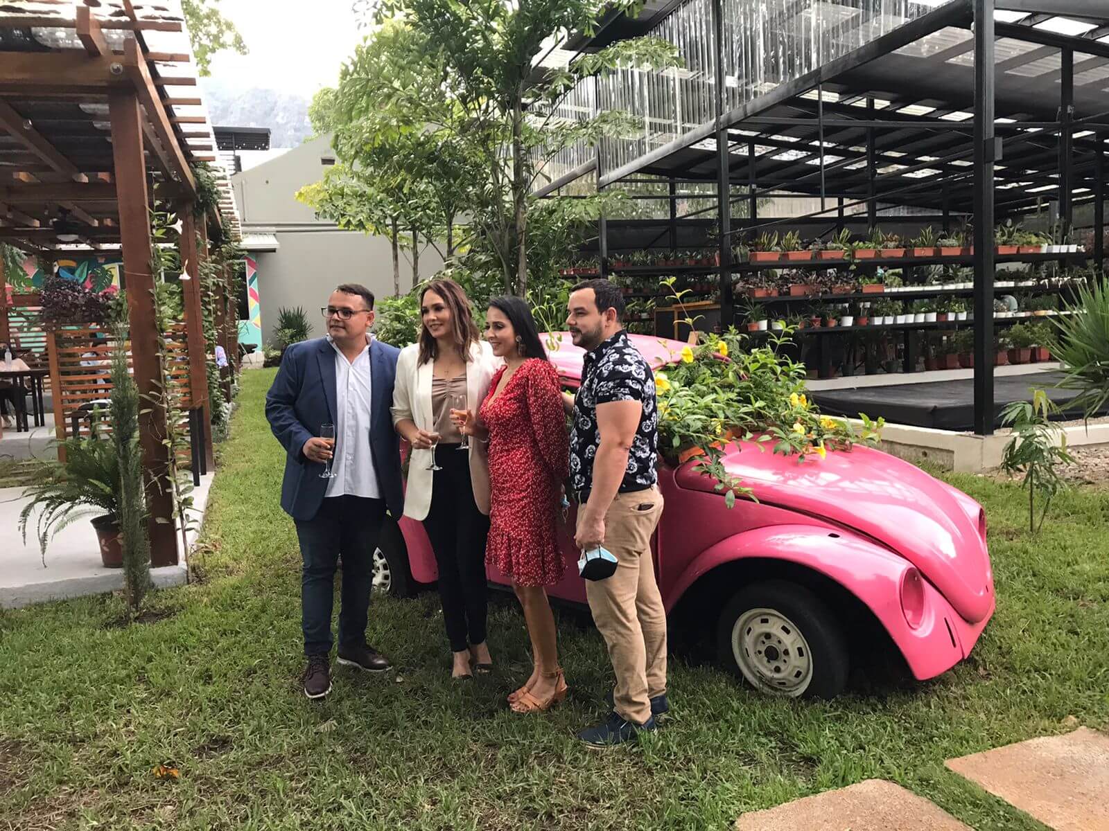 Caobas Vivero & Café nuevo rinconcito que conecta la naturaleza y el café
