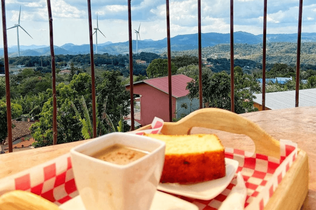 El Castillo Restaurante y café, un maravilloso riconcito de Santa Ana
